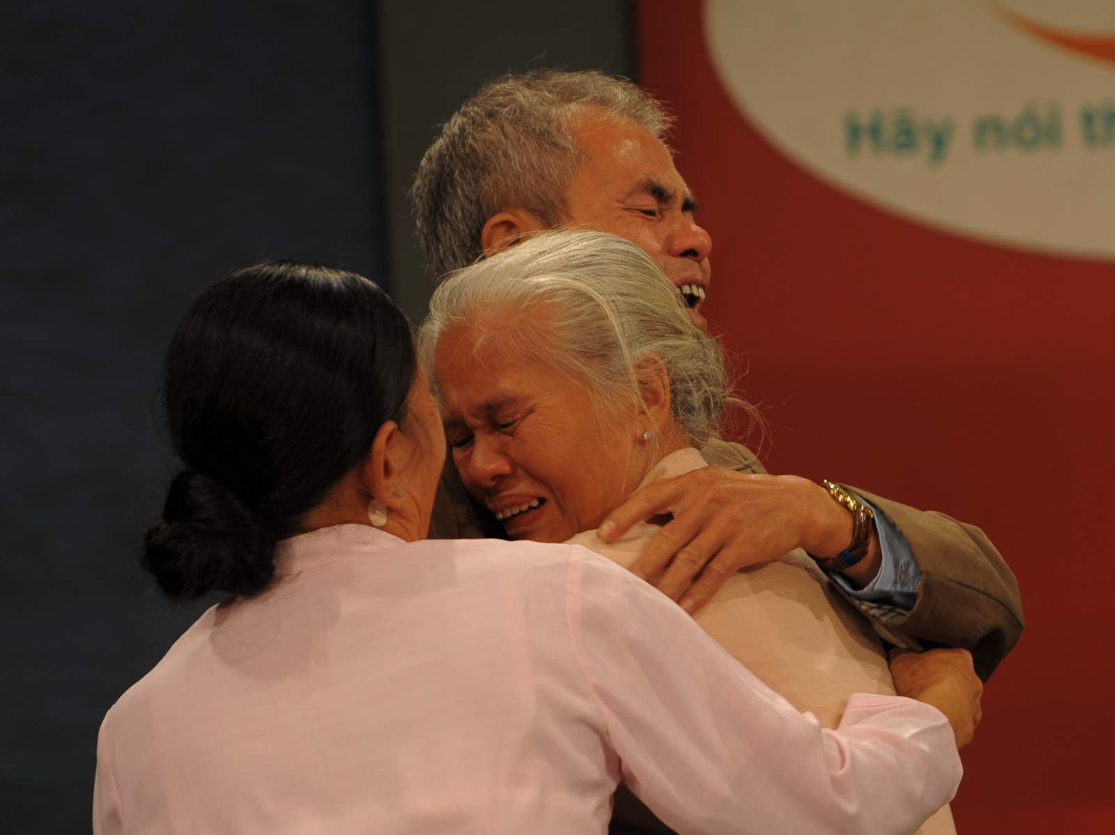 HÃY LÊN TIẾNG | Như chưa hề có cuộc chia ly